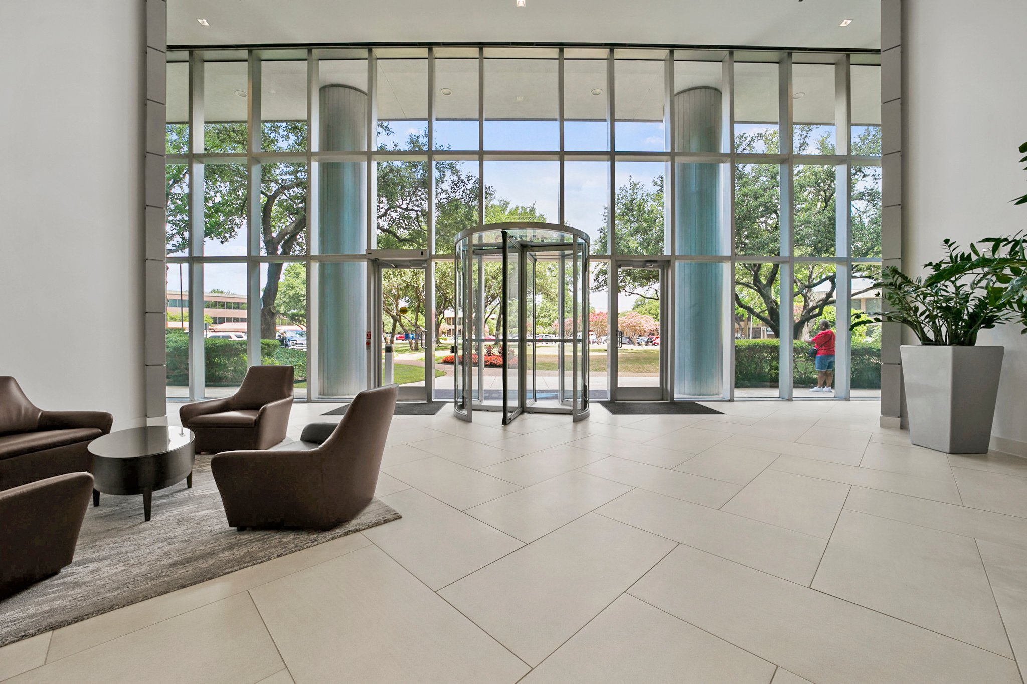 Hillcrest Tower Class A Office Space Dallas, TX - Hillcrest Tower